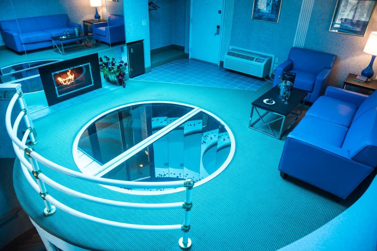 POCONO PALACE RESORT EAST STROUDSBURG | LOW RATES, NO HIDDEN FEES